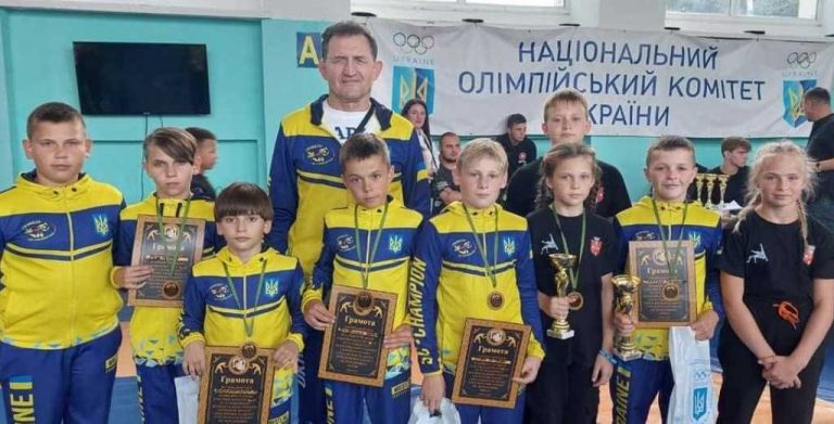 Беруть приклад із досвідченого наставника Вільне життя